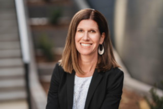 Bonnie Davis Headshot 2024-2